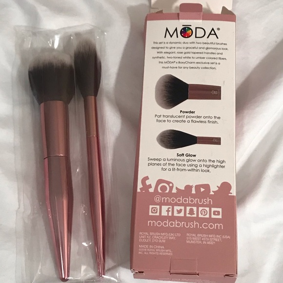 Moda | Makeup | Limited Edition Moda 2 Pc Brush Set New | Poshmark